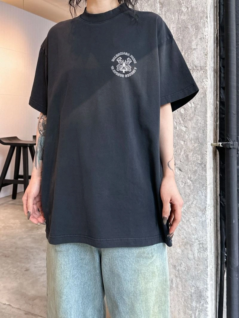 Indistinguishable Balenciaga T-Shirts
