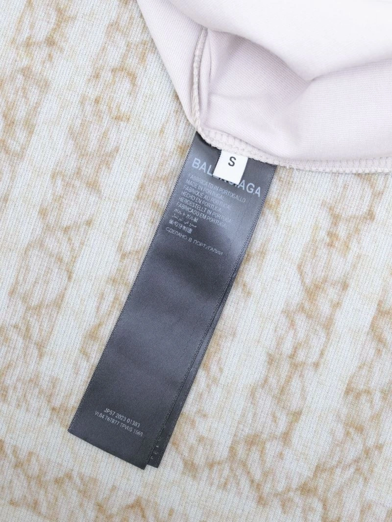 Bargain Balenciaga T-Shirts