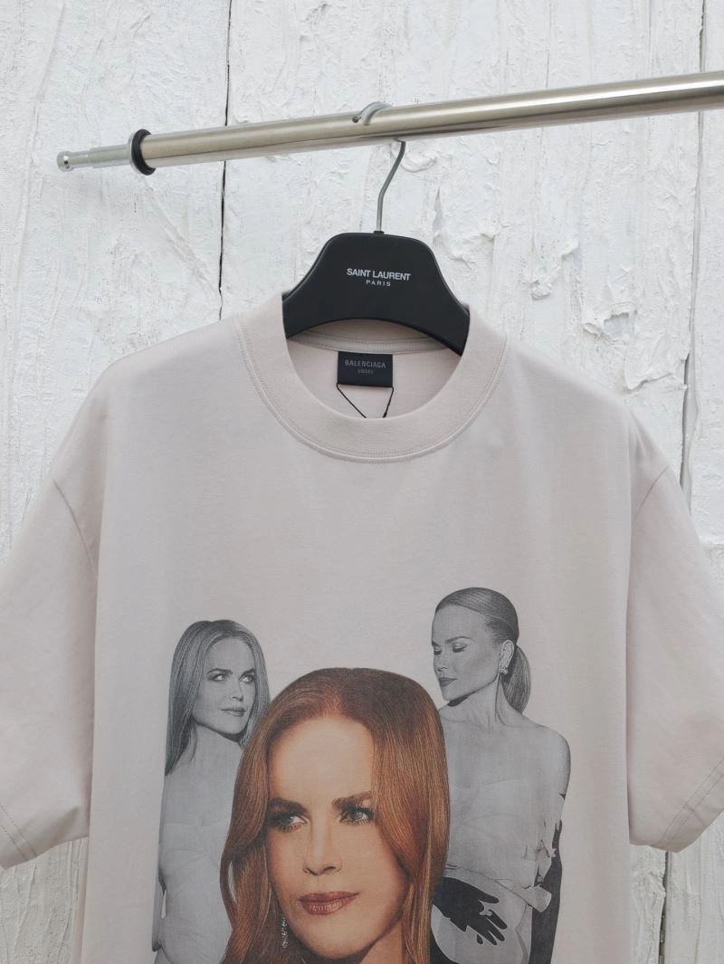 Bargain Balenciaga T-Shirts