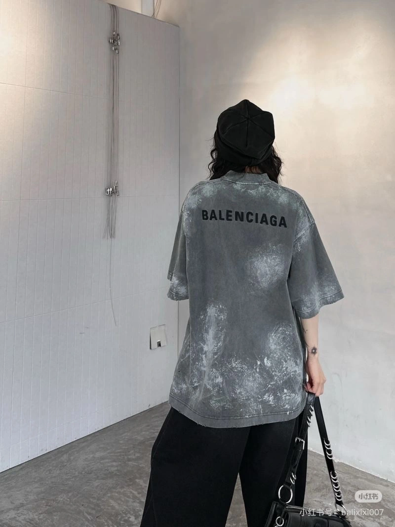 Reasonably priced Balenciaga T-Shirts
