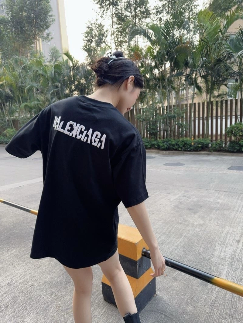 Low-cost Balenciaga T-Shirts