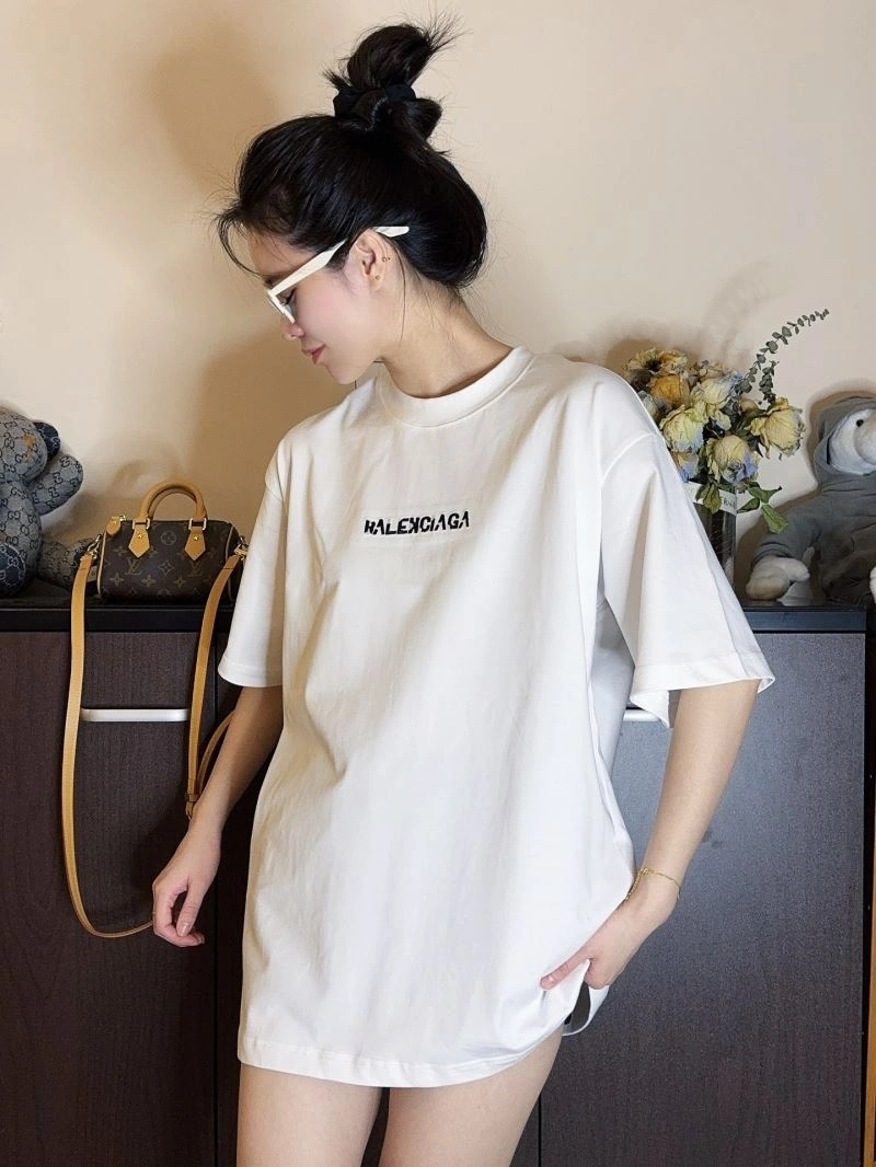 Economical Balenciaga T-Shirts