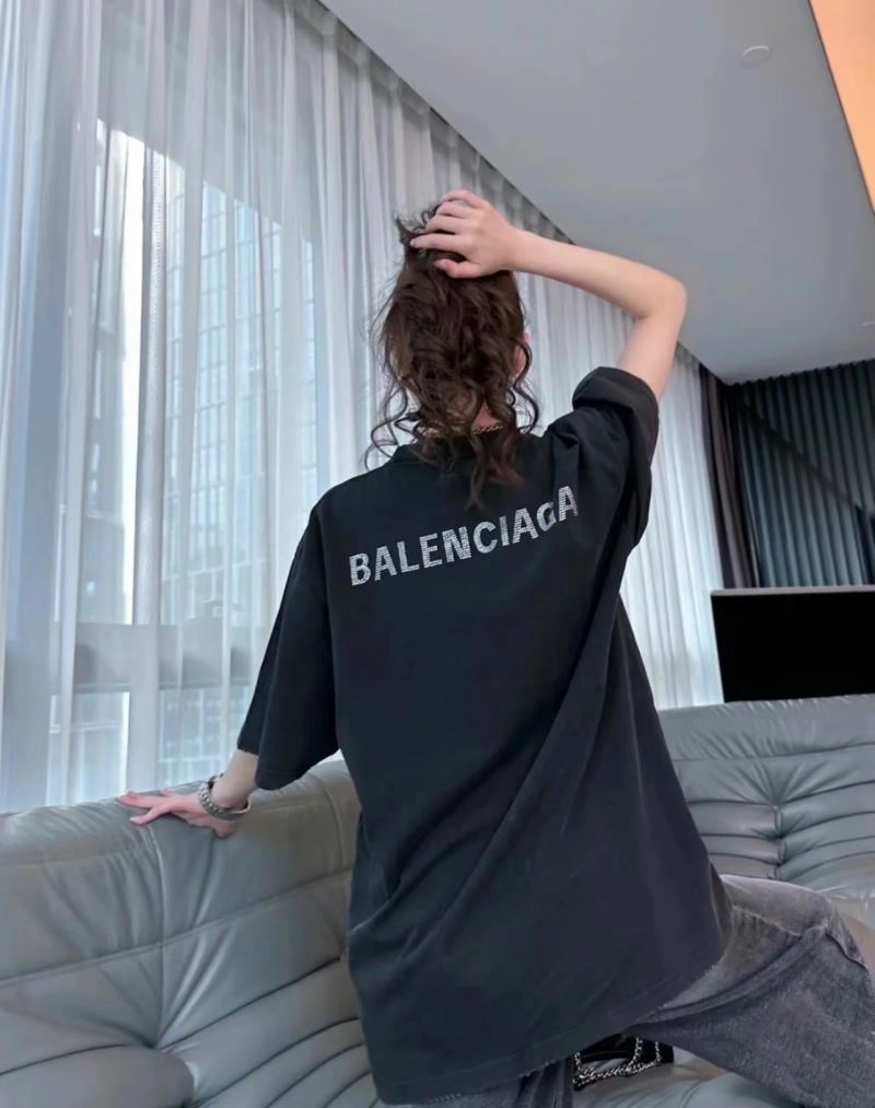 Low-cost Balenciaga T-Shirts