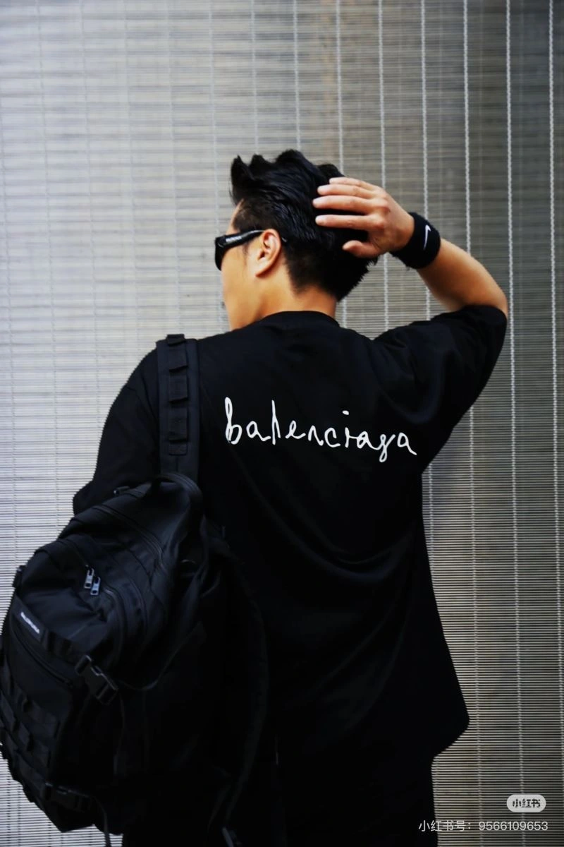 Bargain Balenciaga T-Shirts