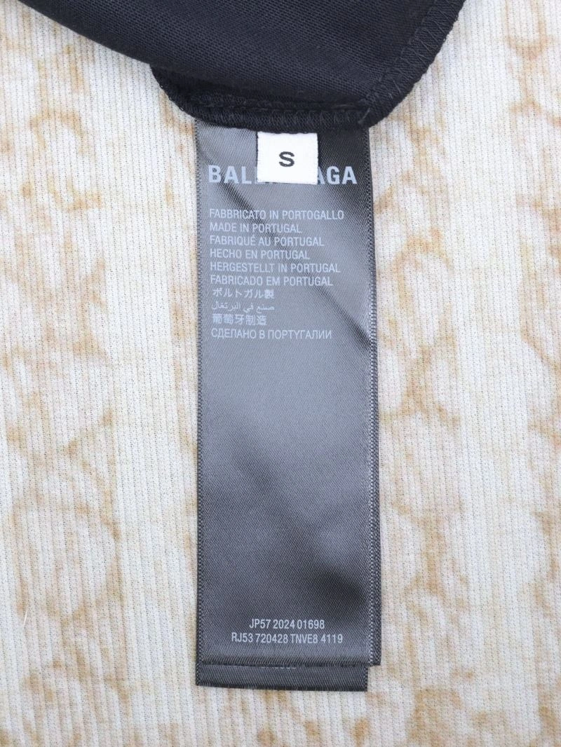 Indistinguishable Balenciaga T-Shirts