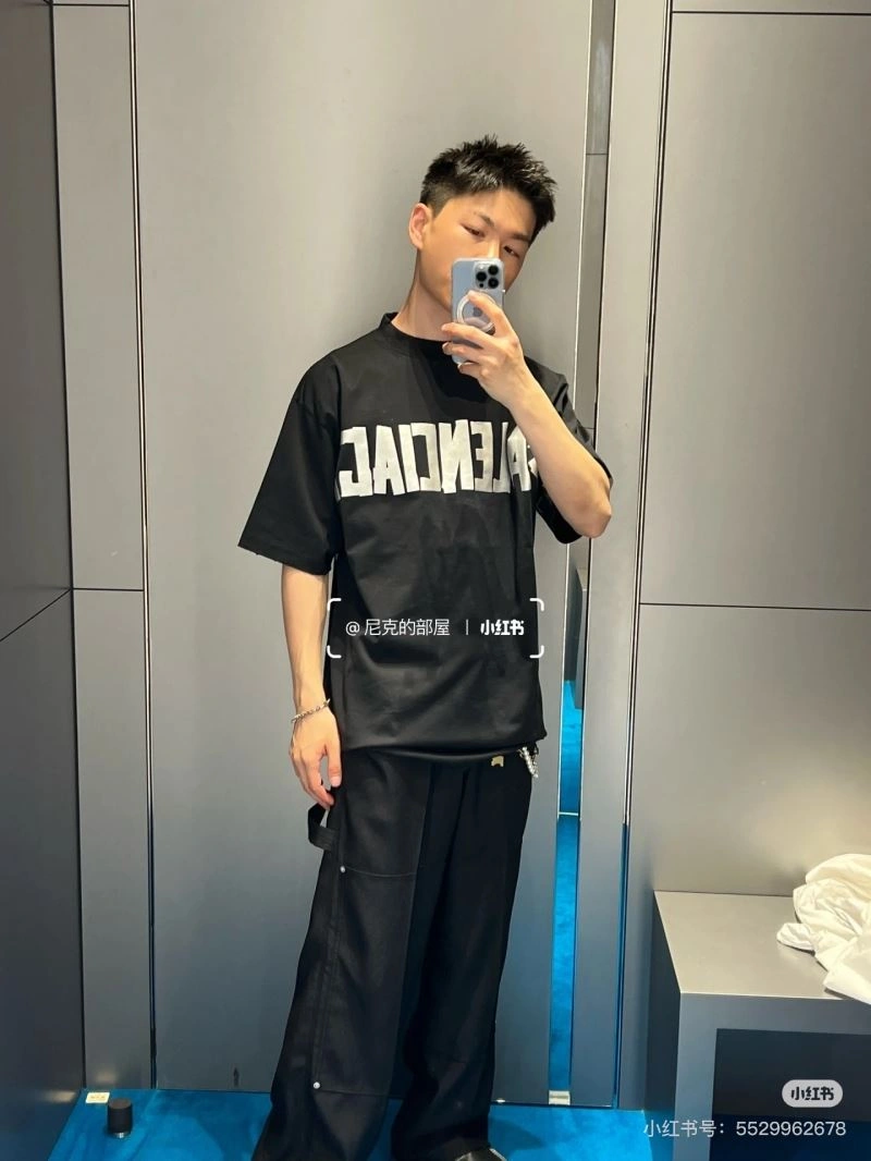 Indistinguishable Balenciaga T-Shirts