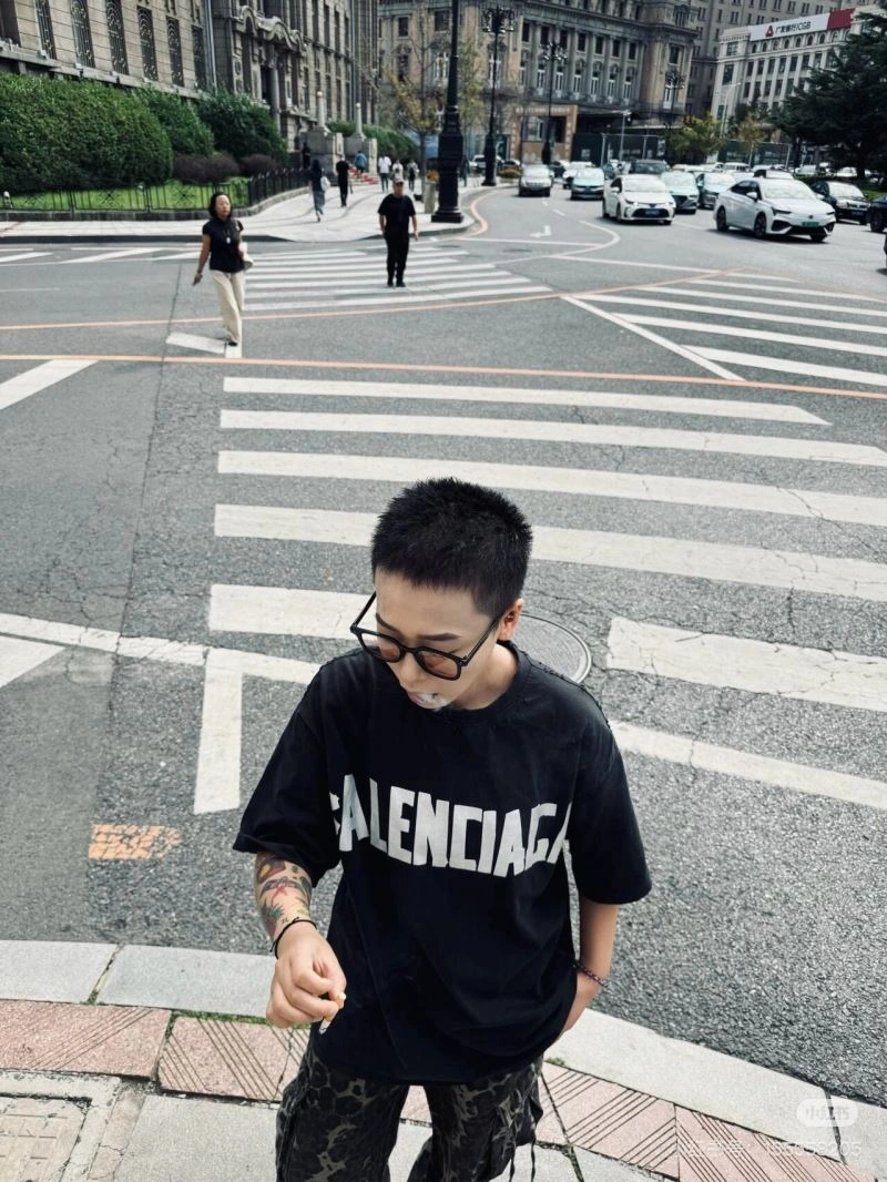 Indistinguishable Balenciaga T-Shirts