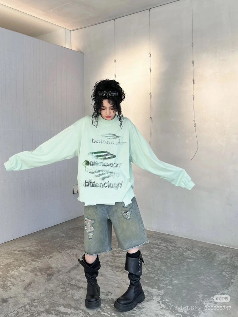 Accurate model Balenciaga T-Shirts