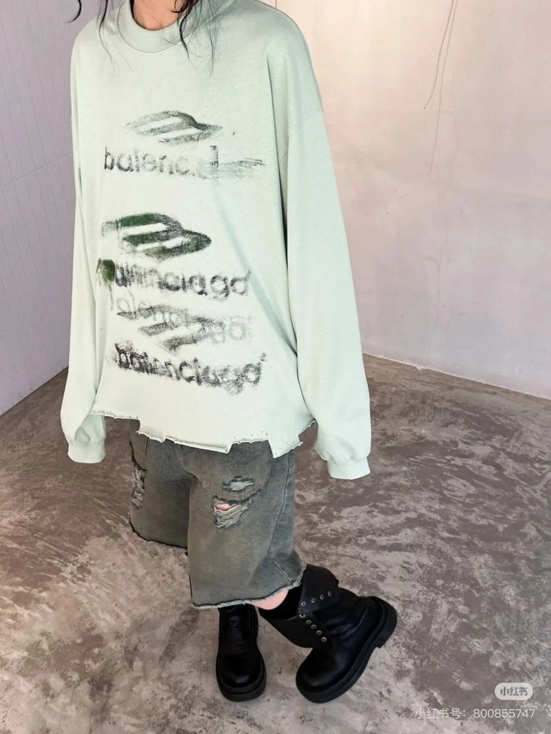 Accurate model Balenciaga T-Shirts