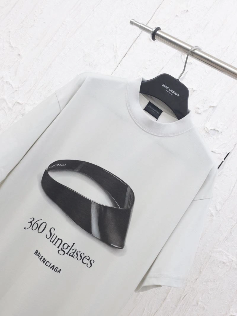 Exact replica Balenciaga T-Shirts