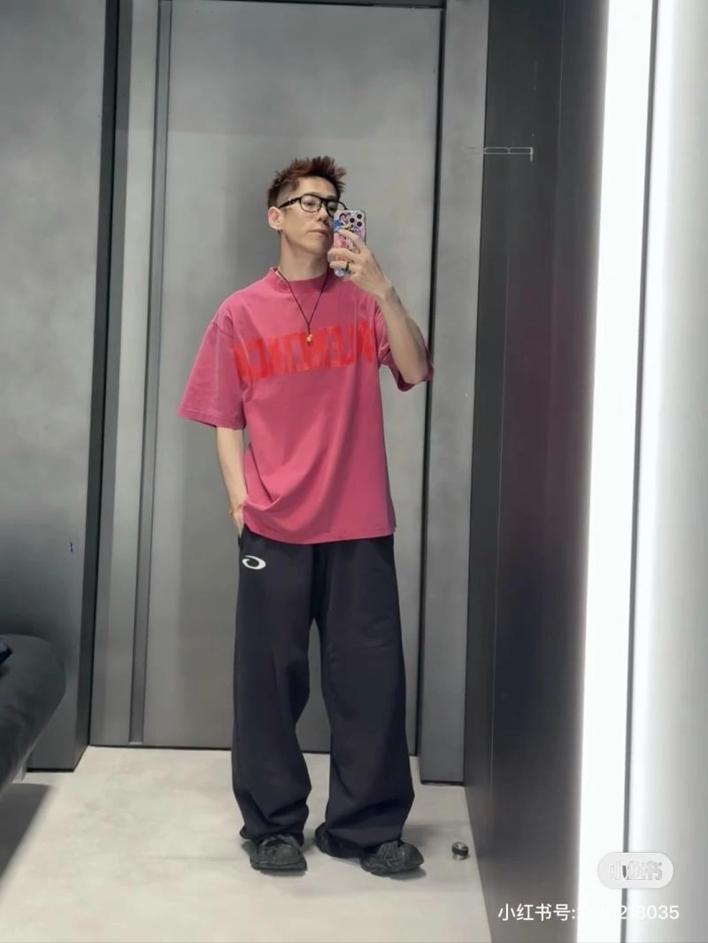 1:1 copy Balenciaga T-Shirts
