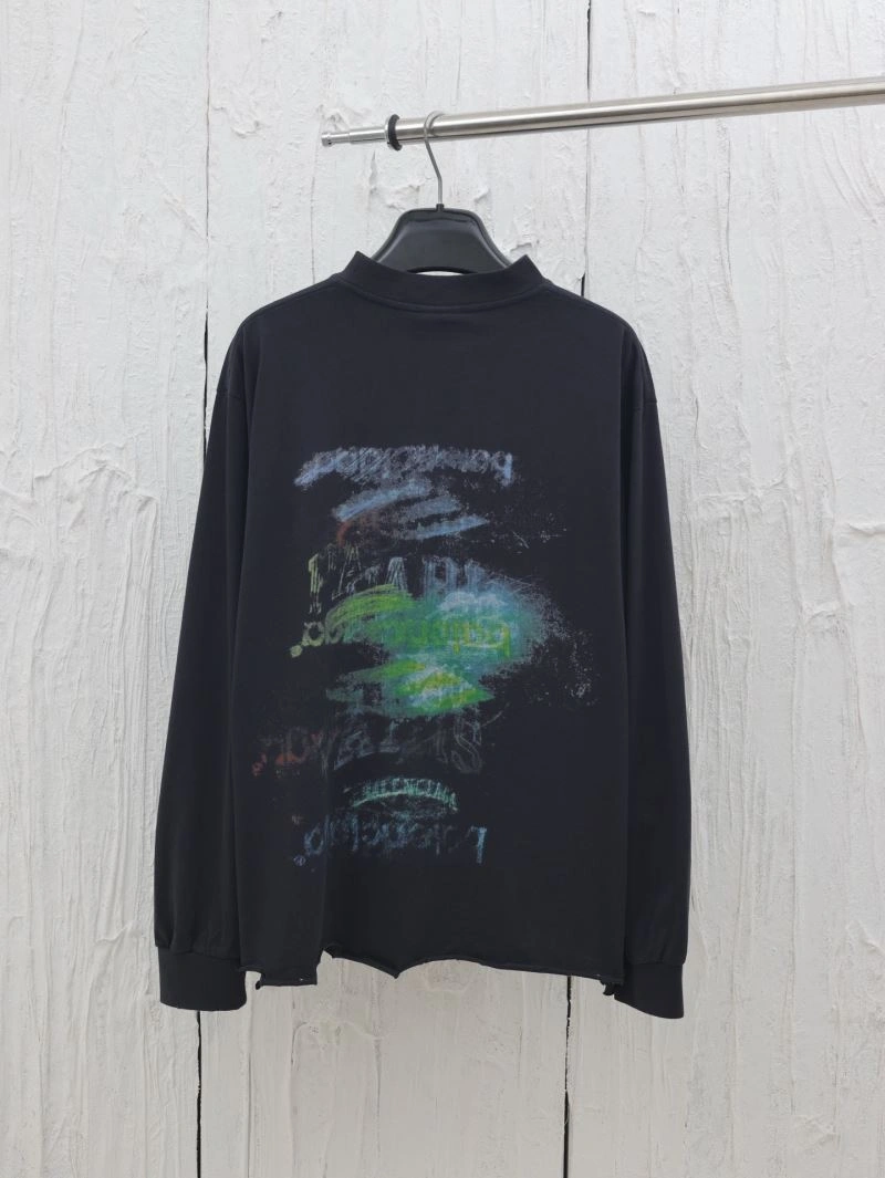 Indistinguishable Balenciaga T-Shirts