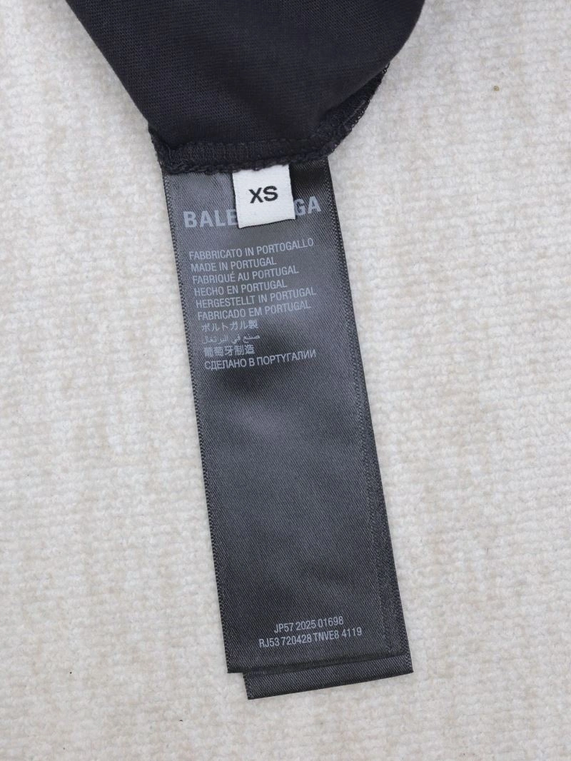 Indistinguishable Balenciaga T-Shirts