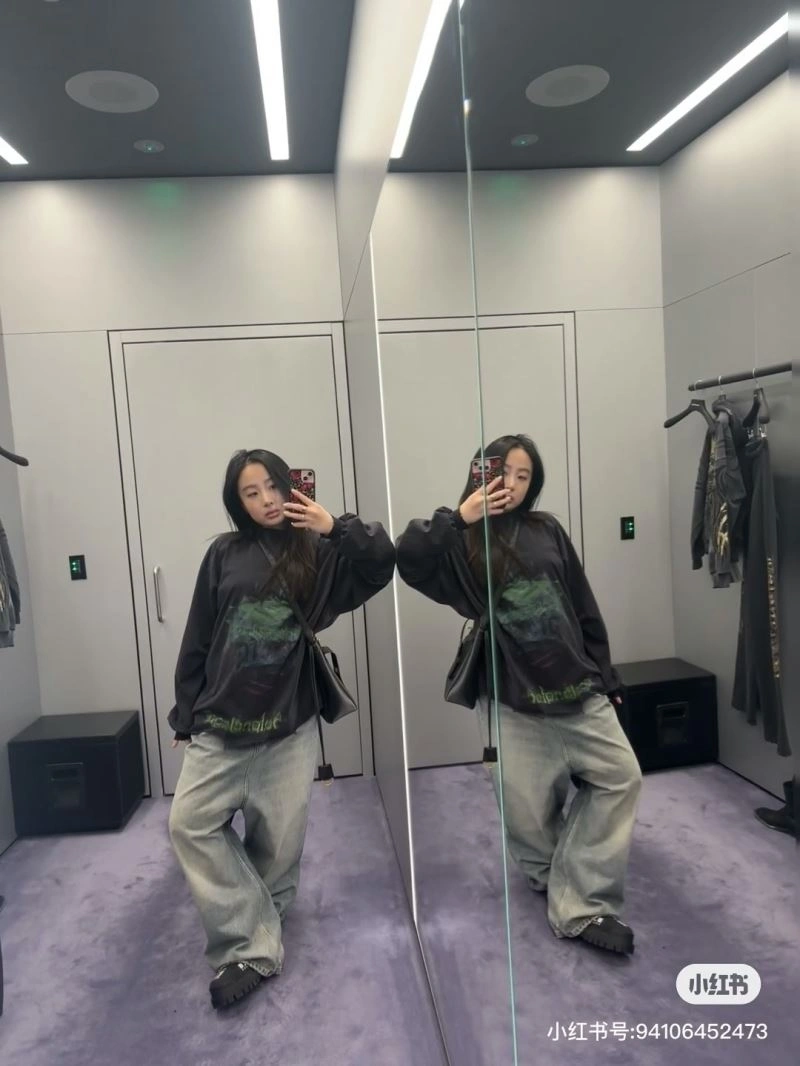Indistinguishable Balenciaga T-Shirts