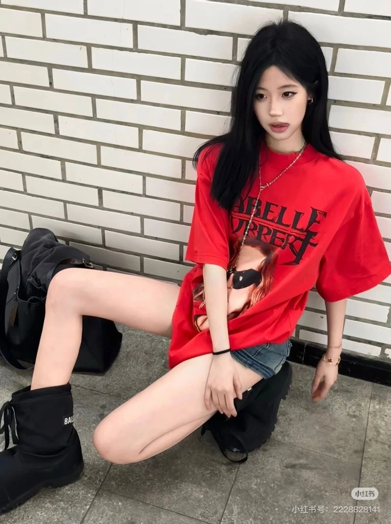 Indistinguishable Balenciaga T-Shirts
