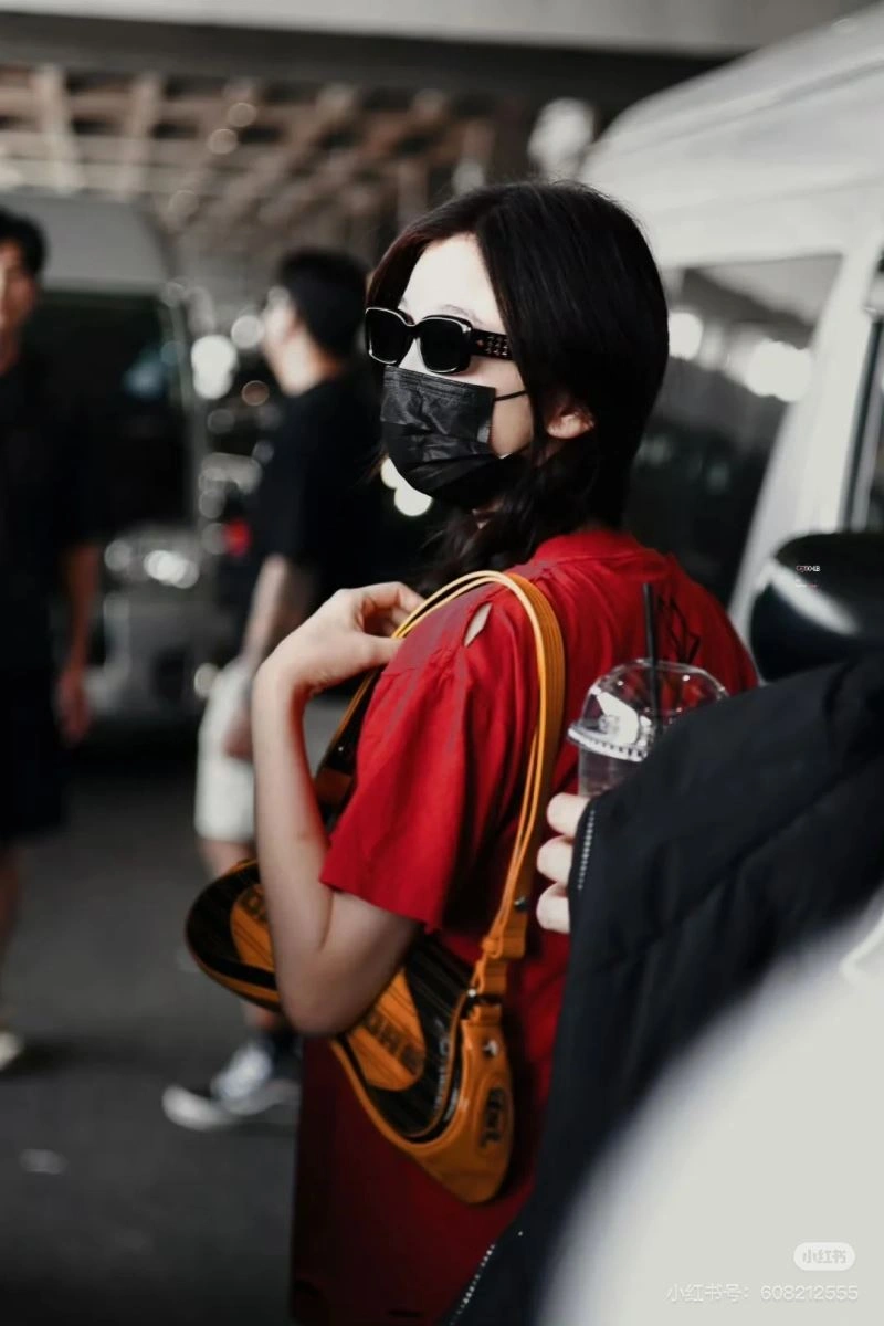 Indistinguishable Balenciaga T-Shirts