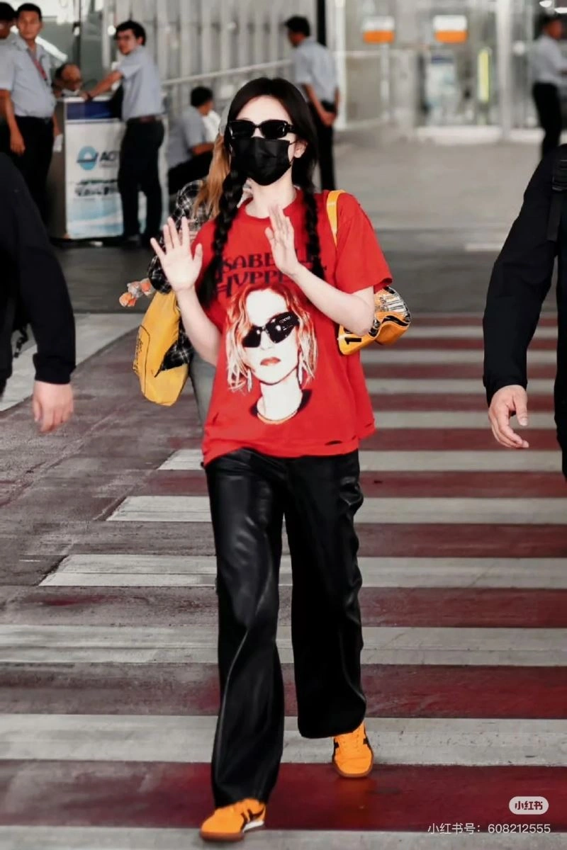 Indistinguishable Balenciaga T-Shirts