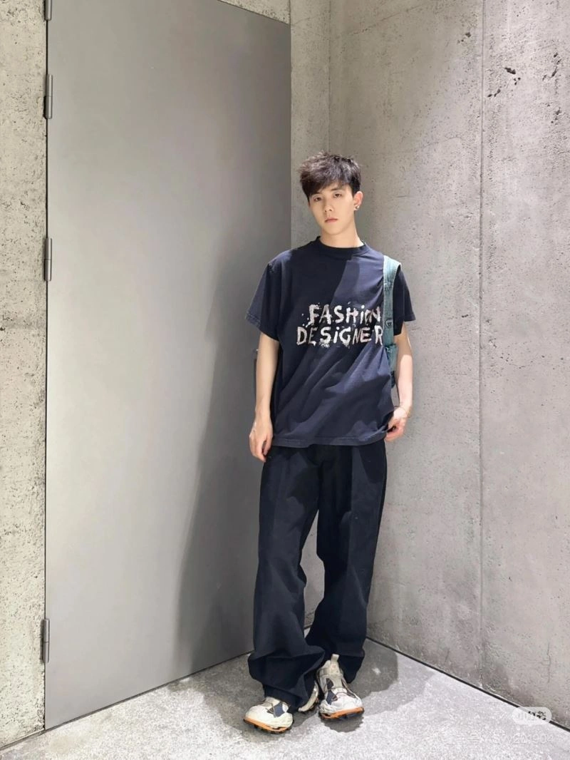 Cut-rate Balenciaga T-Shirts