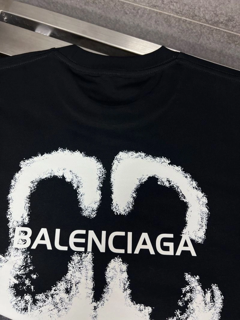 Cut-rate Balenciaga T-Shirts