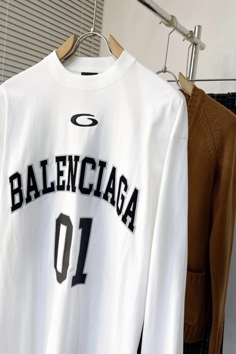 Low-cost Balenciaga T-Shirts