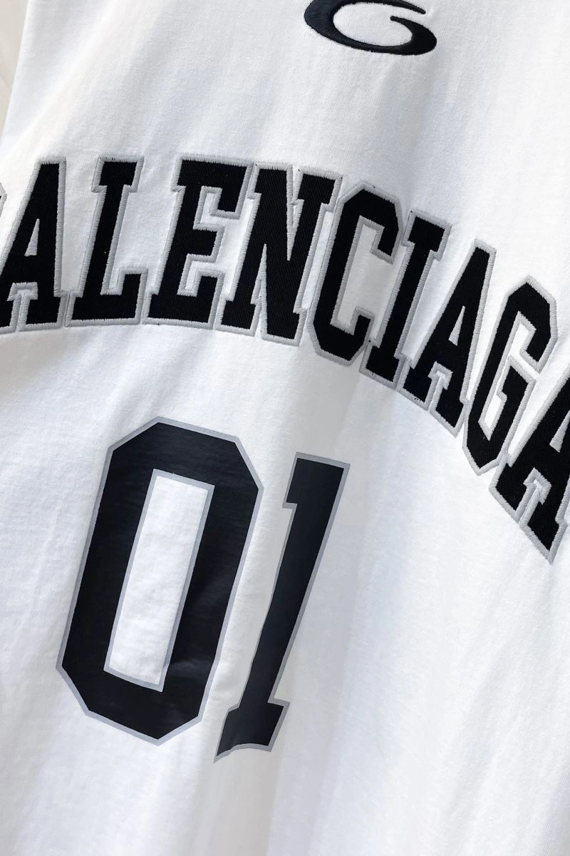 Low-cost Balenciaga T-Shirts