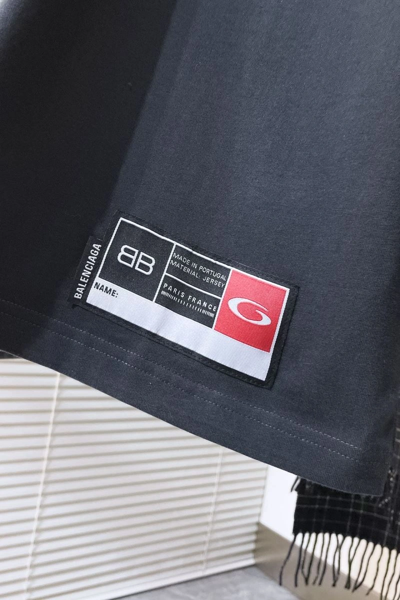 Low-cost Balenciaga T-Shirts