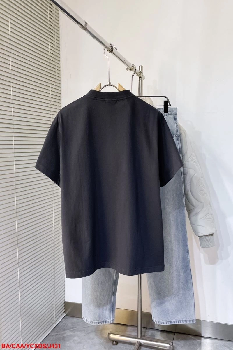 Inexpensive Balenciaga T-Shirts