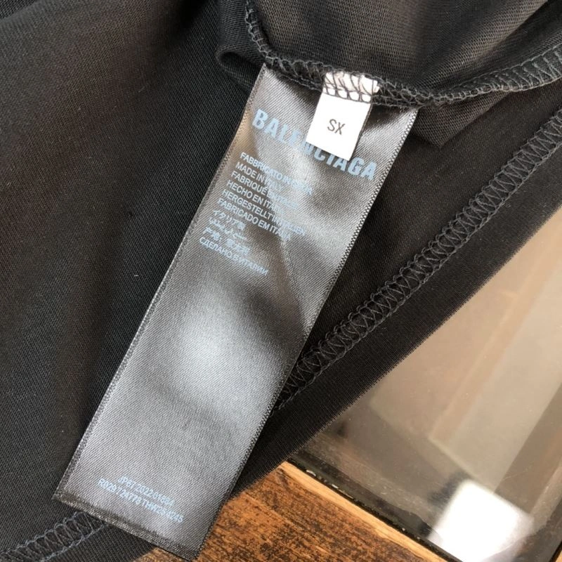 Bargain Balenciaga T-Shirts