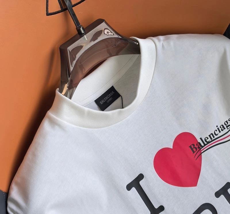Low-cost Balenciaga T-Shirts