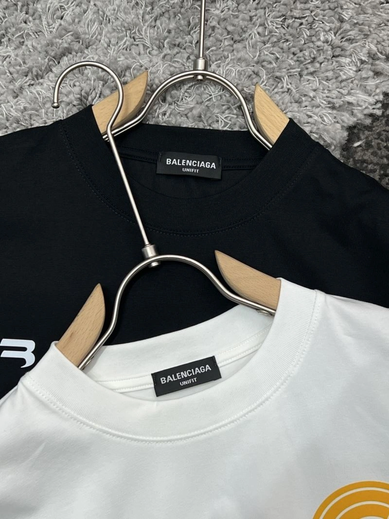 Bargain Balenciaga T-Shirts