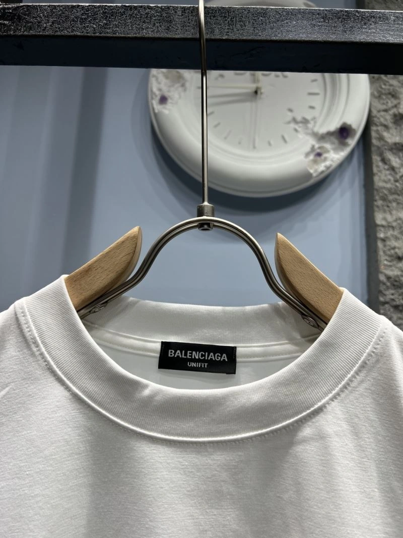 Bargain Balenciaga T-Shirts