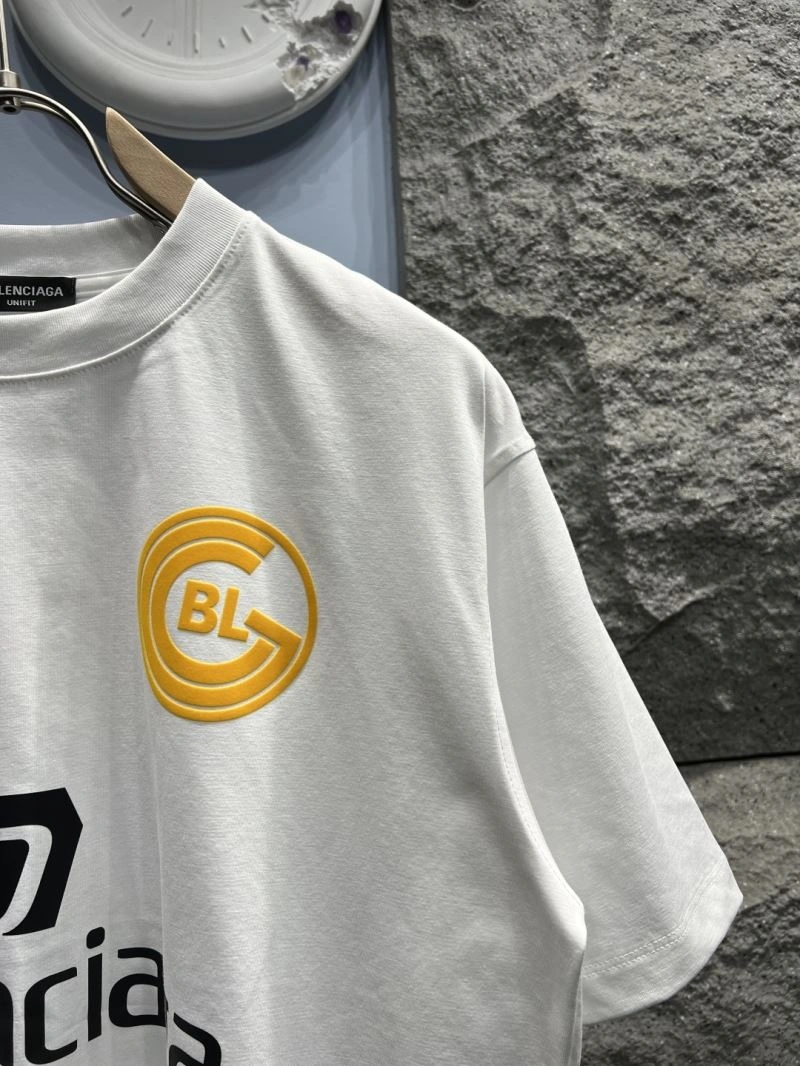 Bargain Balenciaga T-Shirts