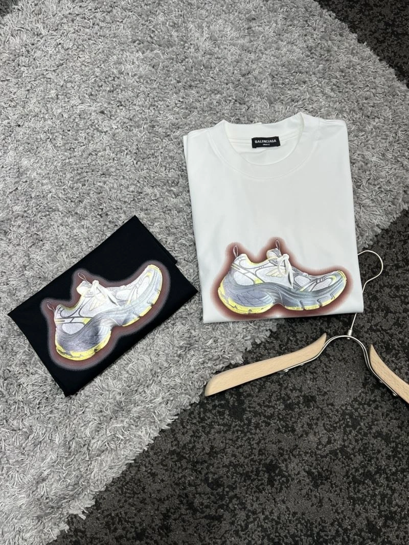 Cut-rate Balenciaga T-Shirts