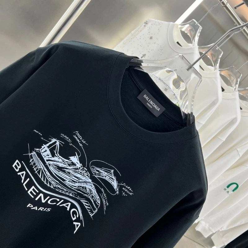 Bargain Balenciaga T-Shirts