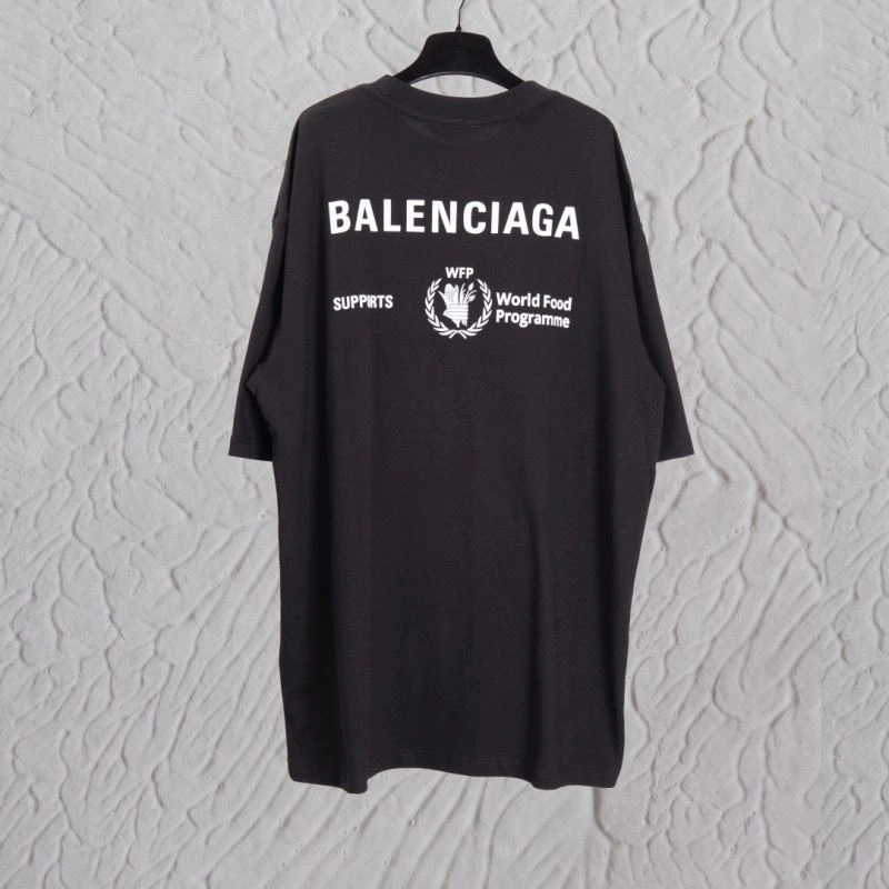 Accurate model Balenciaga T-Shirts