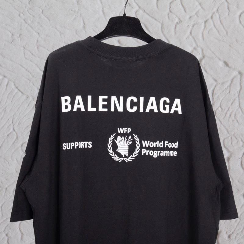 Accurate model Balenciaga T-Shirts