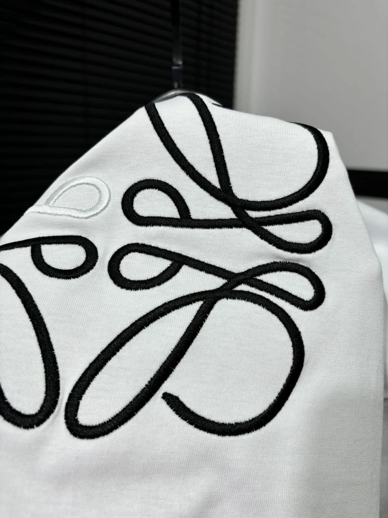 Bargain Balenciaga T-Shirts