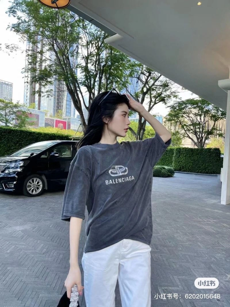 Exact replica Balenciaga T-Shirts