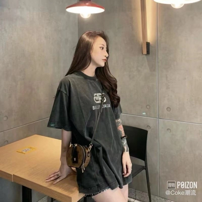 Exact replica Balenciaga T-Shirts