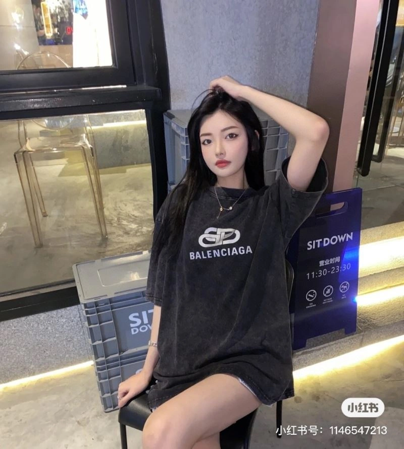 Exact replica Balenciaga T-Shirts