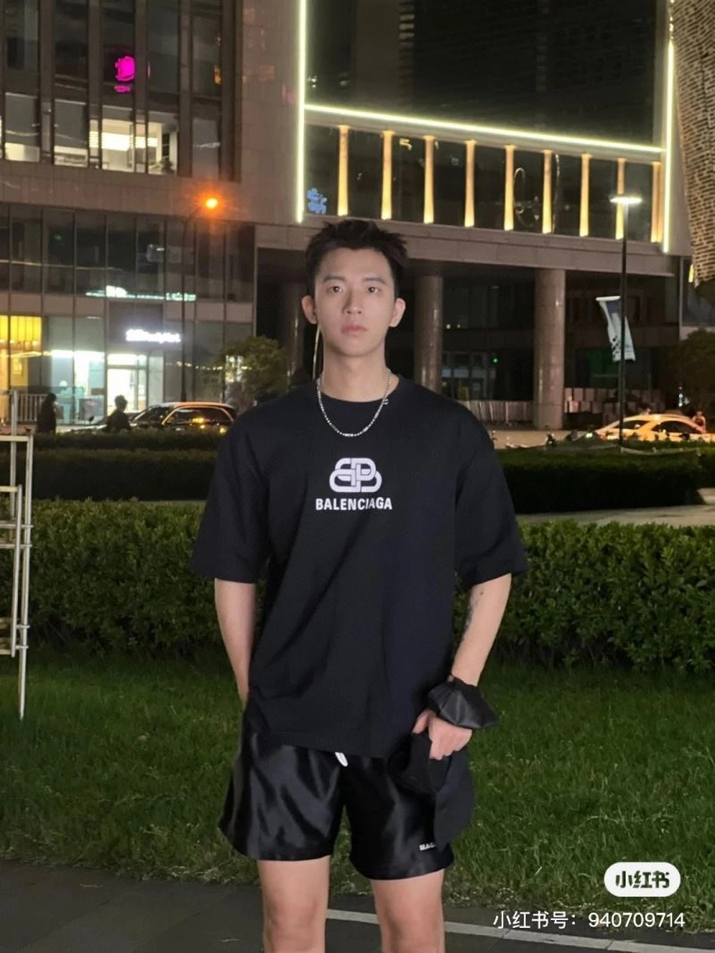 High accuracy Balenciaga T-Shirts