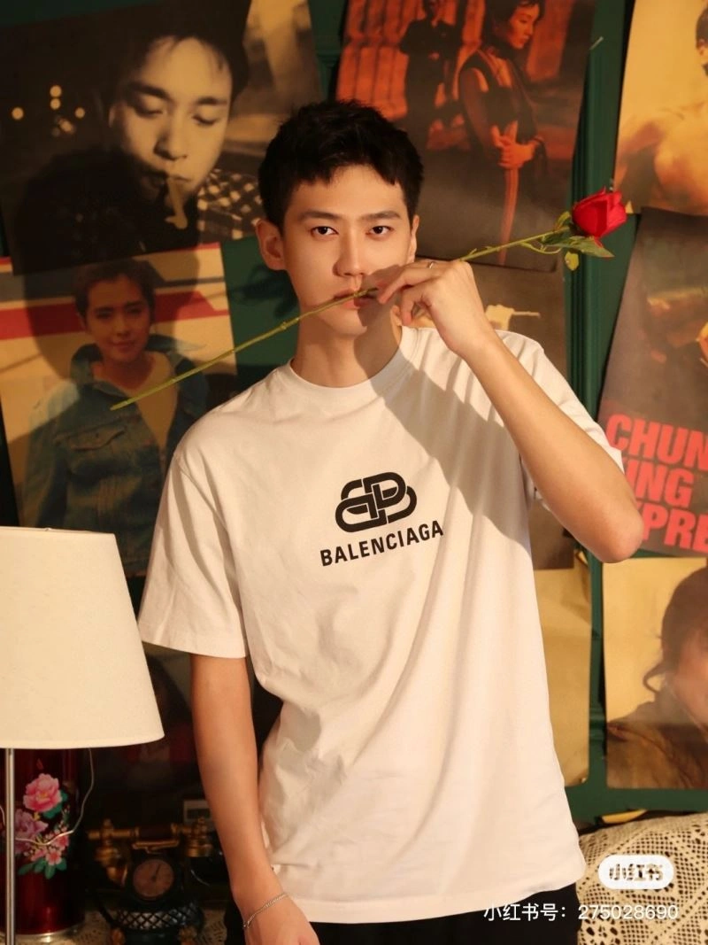 High accuracy Balenciaga T-Shirts