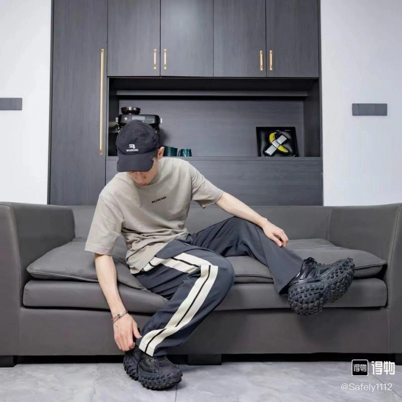 High accuracy Balenciaga T-Shirts