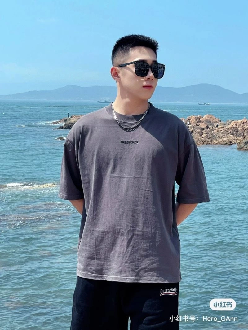 High accuracy Balenciaga T-Shirts
