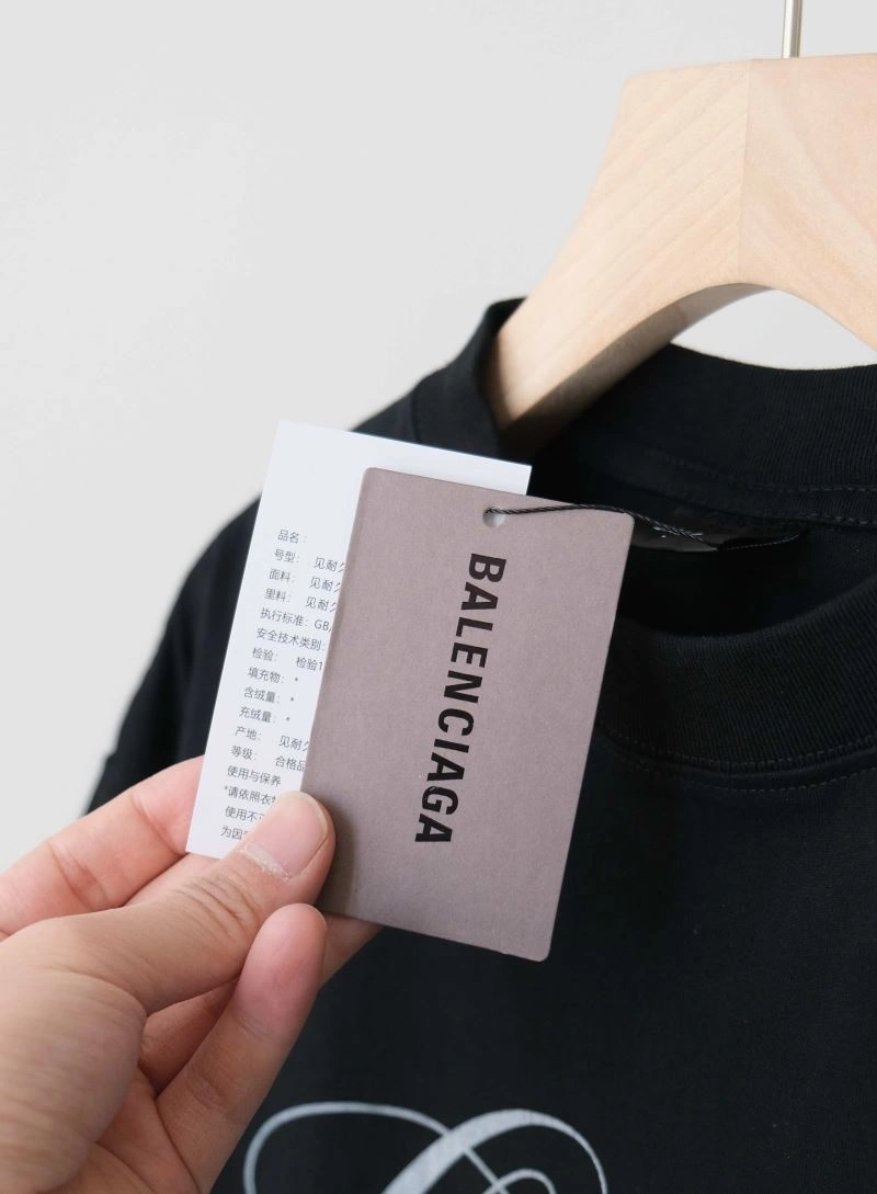 Inexpensive Balenciaga T-Shirts