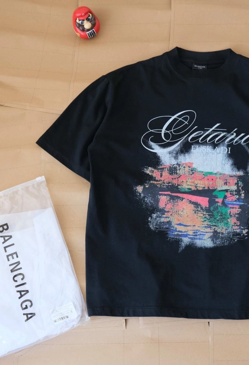 Accurate model Balenciaga T-Shirts