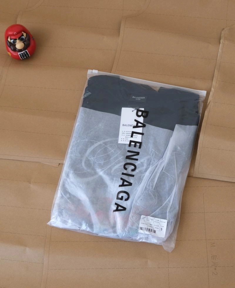 Accurate model Balenciaga T-Shirts
