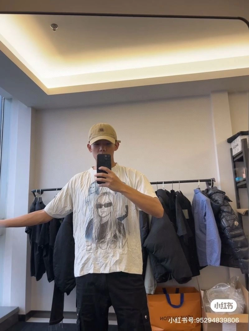 Top match Balenciaga T-Shirts
