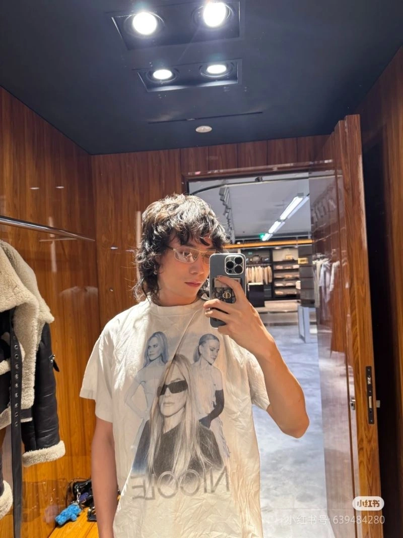 Top match Balenciaga T-Shirts