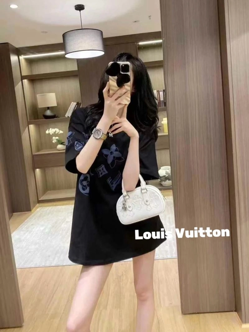Reasonably priced Balenciaga T-Shirts